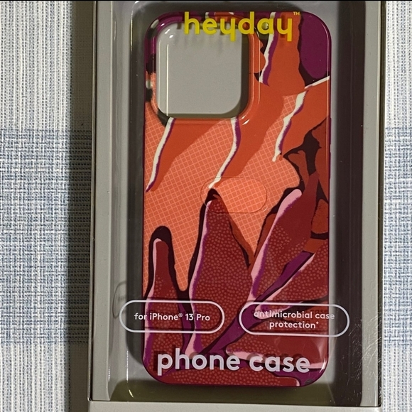 heyday | Cell Phones & Accessories | Nib Iphone 3 Pro Case Heyday ...